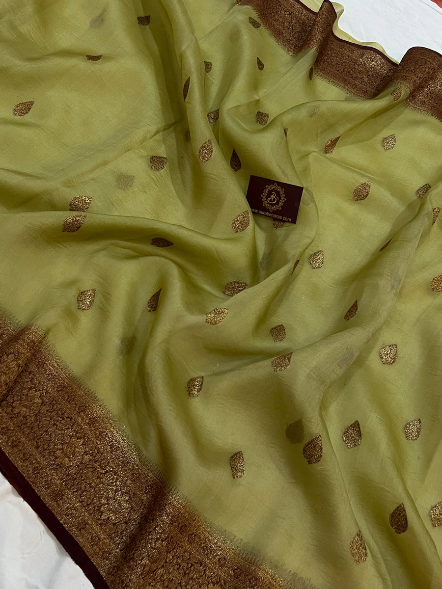 Mehendi Green Banarasi Handloom Kora Silk Saree - Aura Benaras